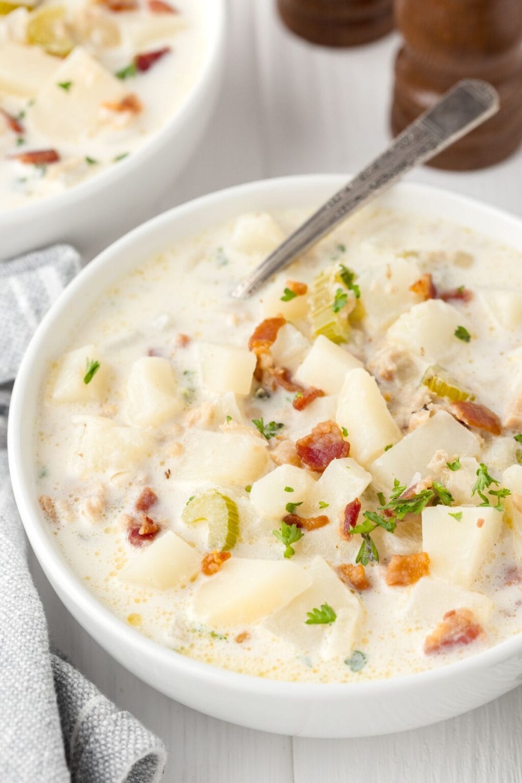 New England Clam Chowder (Ready in 40 Minutes!)